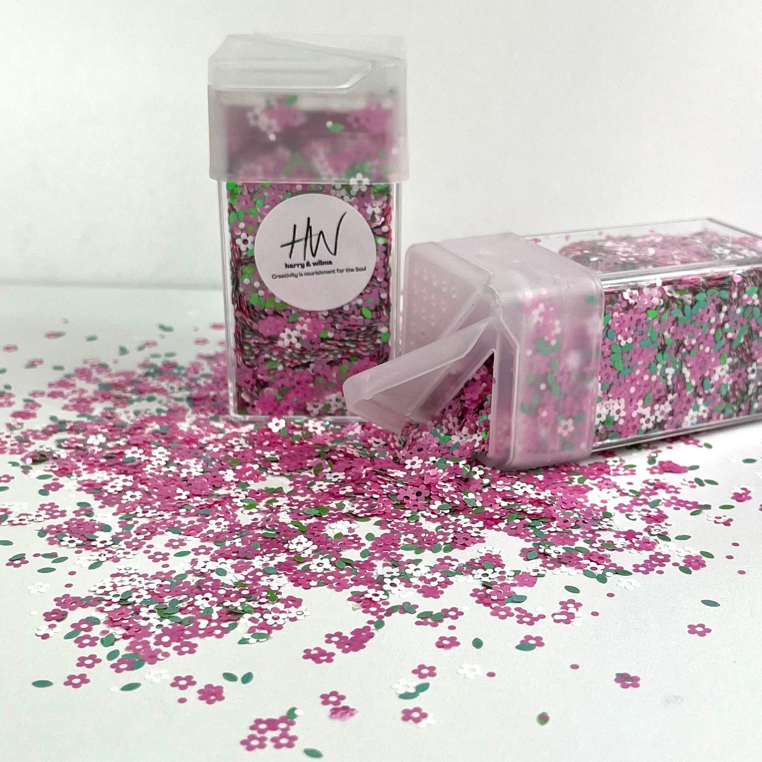 Daisy Glitter — Harry & Wilma