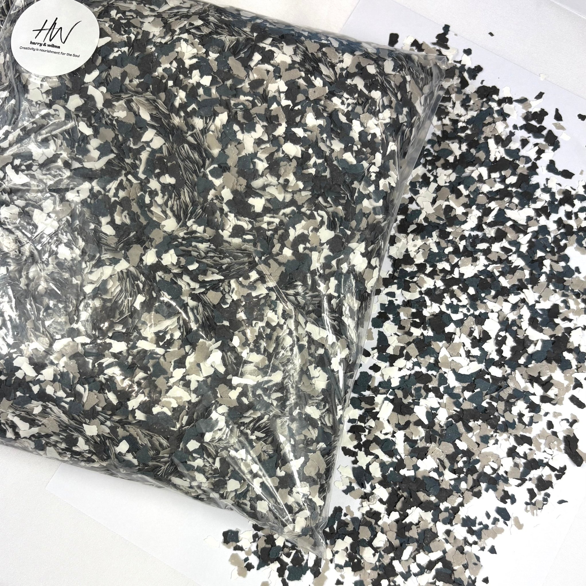 Vinyl Flakes 5kg - Midnight — Harry & Wilma