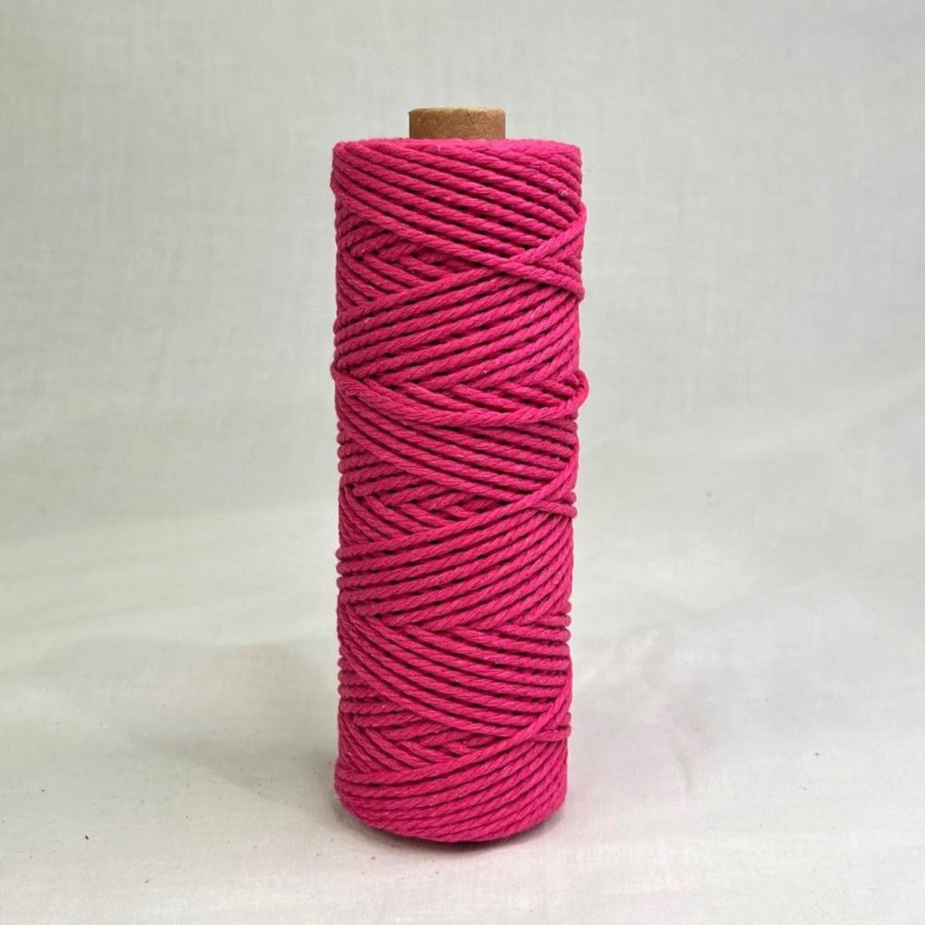 2mm Macrame Rope 200mtr roll - Hot pink — Harry & Wilma