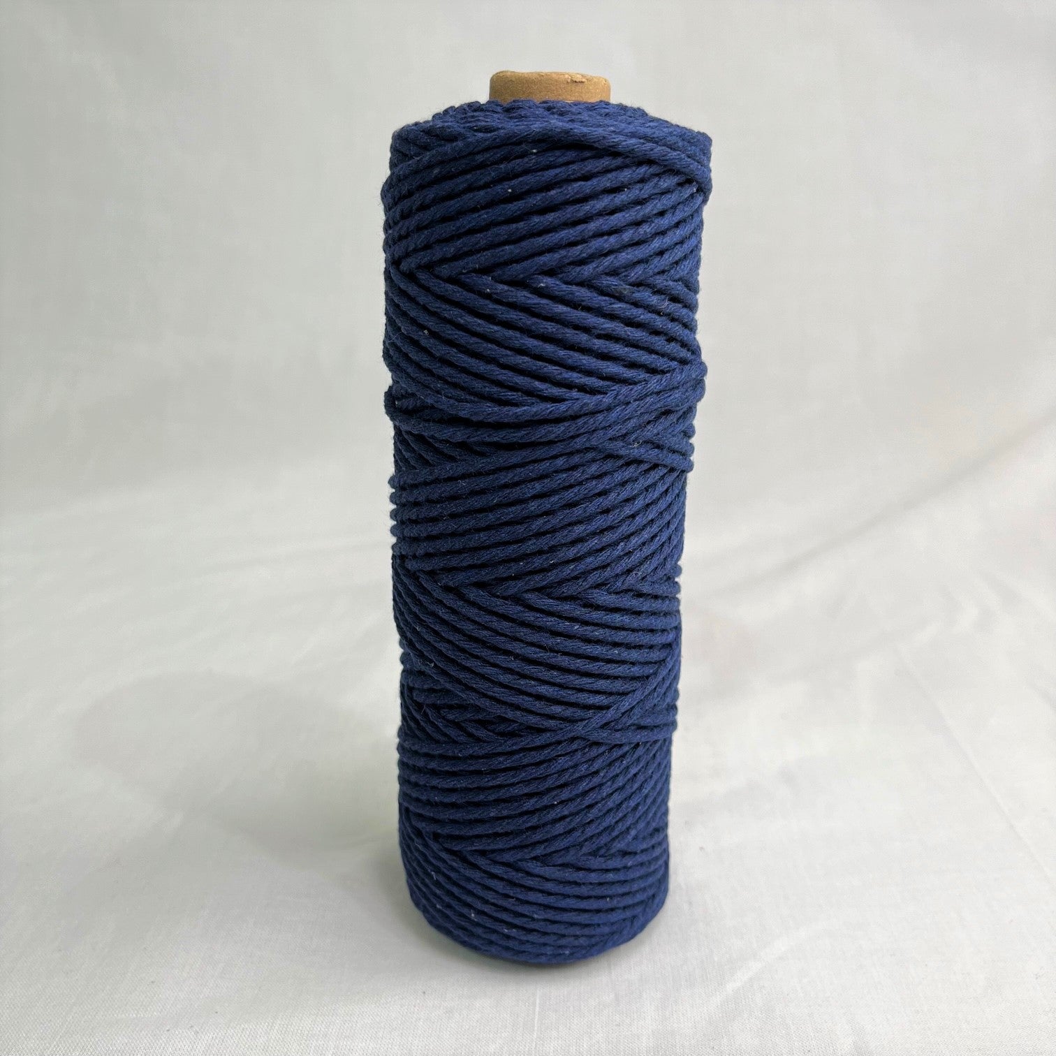 2mm Macrame Rope 200mtr roll - Navy — Harry & Wilma